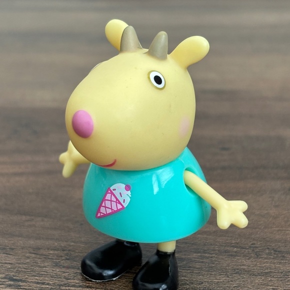 Jazwares | Toys | Peppa Pig Gabrielle Goat Toy Figure Dress W Ice Cream ...